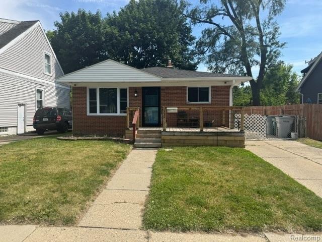1530 E Evelyn Ave, Hazel Park, MI 48030