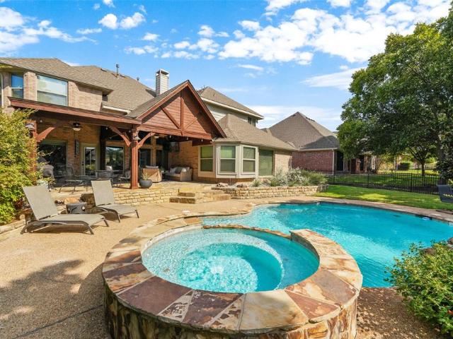 1530 Fairlakes Pointe Drive