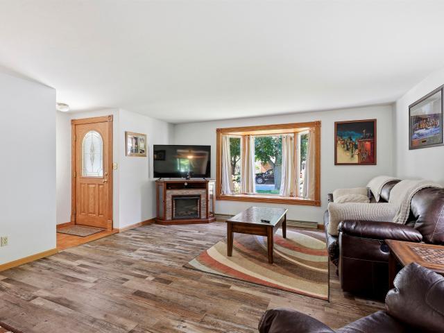 1530 GLEN Road