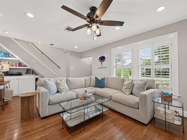 1530 Sue Barnett Drive