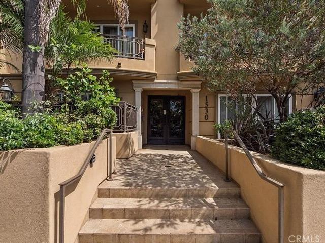 1530 S Centinela Ave #302, Los Angeles, CA 90025