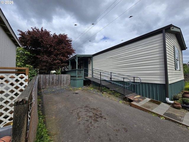 1530 Tamarack St, Sweet Home, OR 97386