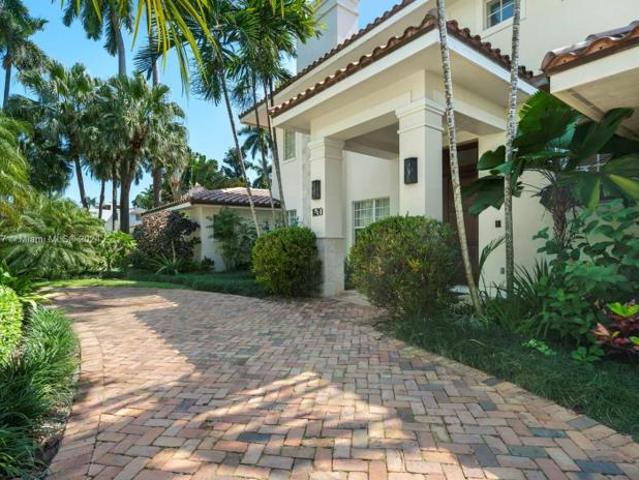 1530 W 27th St, Miami Beach, FL 33140