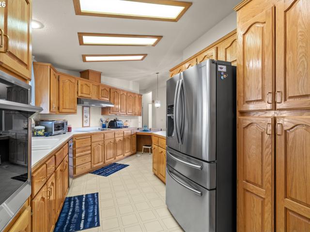 1530 W Brock AVE