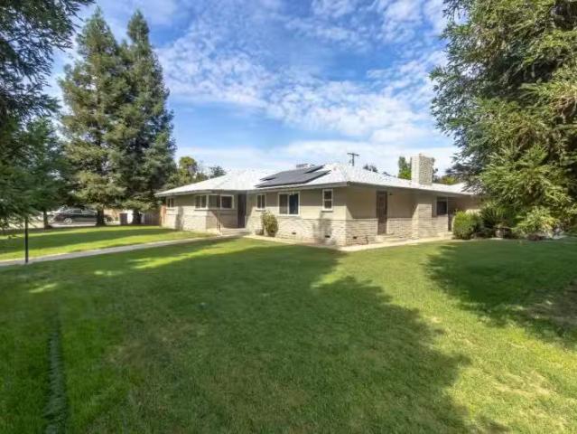 1530 W ROBERTS AVE, FRESNO, CA 93711