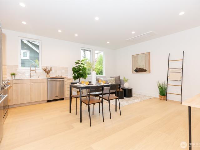 1530 25th Ave, Unit B, Seattle, WA 98122 | MLS #2497