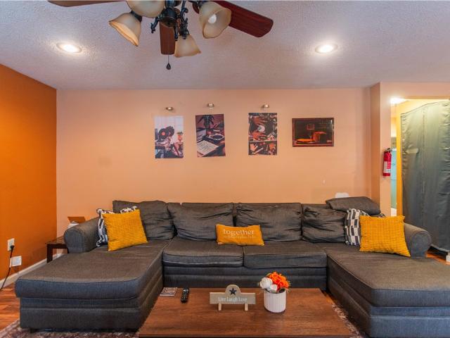 1530 6th Ave