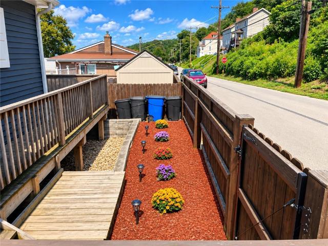 1530 6th Ave