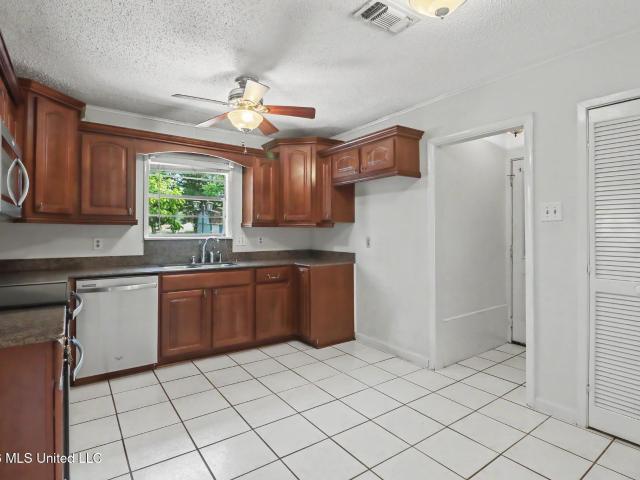 15317 N Parkwood Drive