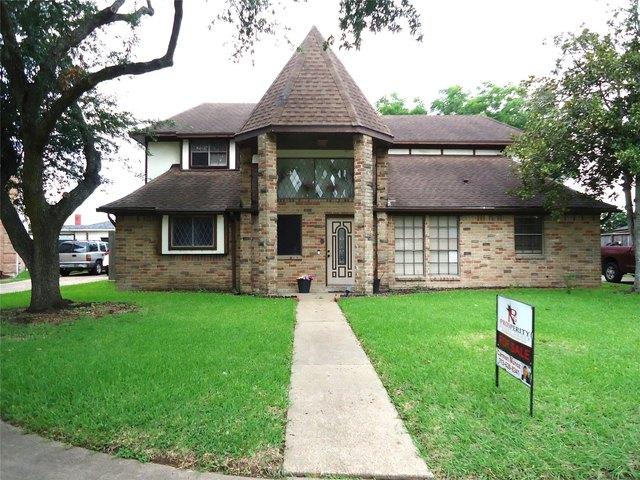 15318 Bonita Springs Dr, Houston, TX 77083