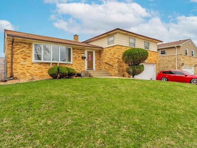 1531 N 9th Ave, Melrose Park, IL 60160