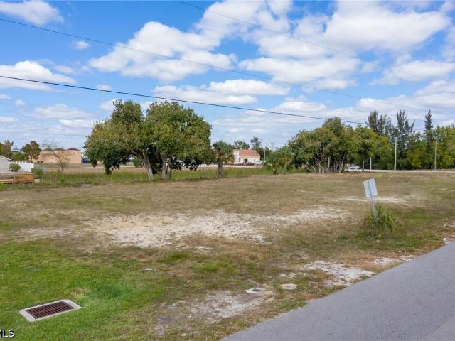 1531 NE 2nd St, Cape Coral, FL 33909 | MLS #2026017 | Compass