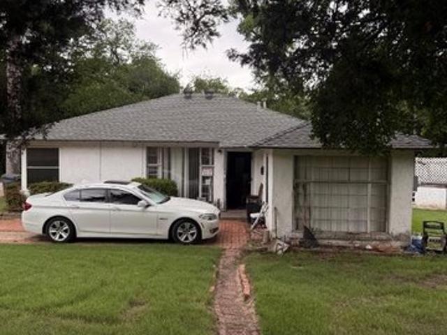 1531 E Lakeview Dr, Dallas, TX 75216