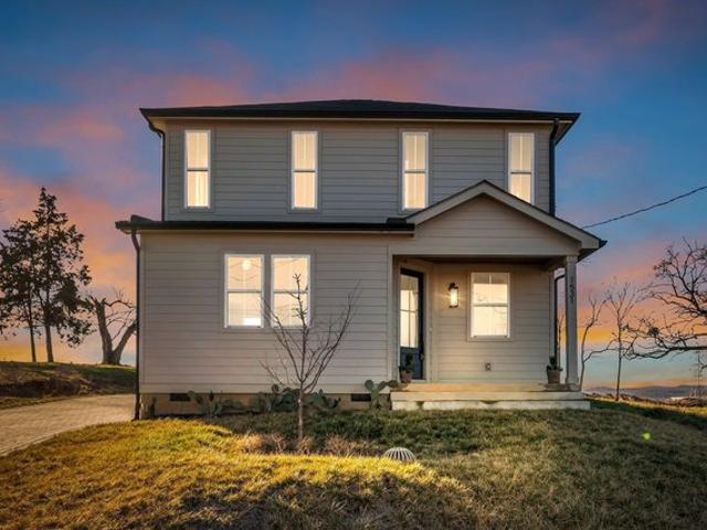 1531 E Stewarts Ln, Nashville, TN 37218