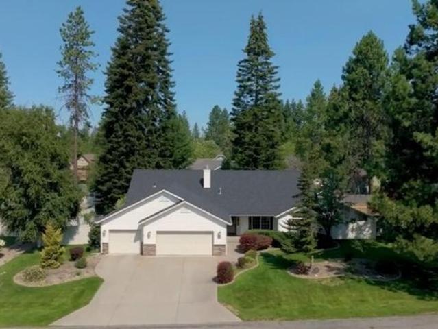 1531 E Twistwood Dr, Hayden, ID 83835