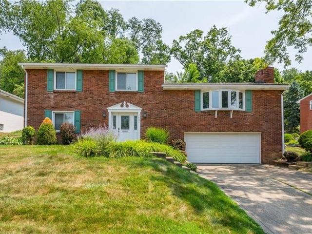 1531 Forestview Dr, Pittsburgh, PA 15234
