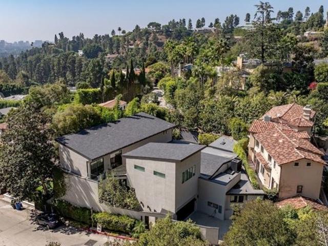 1531 Lindacrest Dr, Beverly Hills, CA 90210