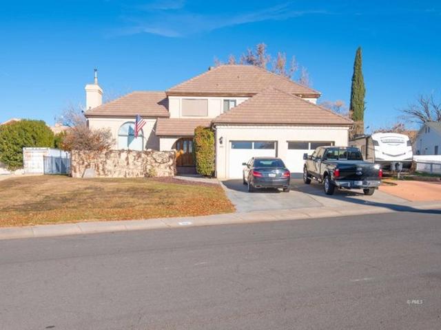 1531 Rim View Dr, Page, AZ 86040