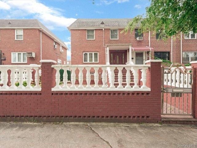 1531 th Rd, Flushing, NY 11367