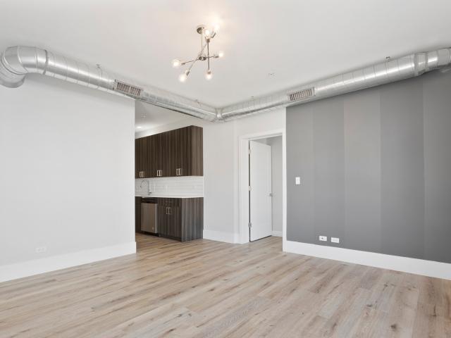1531 W Howard Avenue # 210