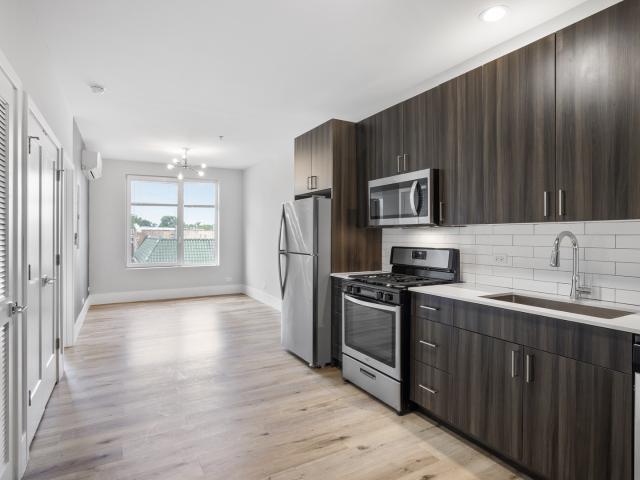 1531 W Howard St, Unit 408, Chicago, IL 60626 | Compass