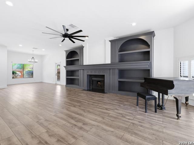 15323 Clear Grove