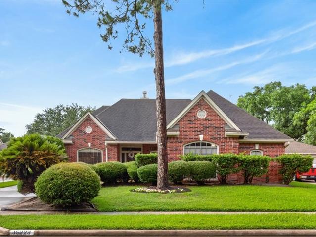 15323 Freestone Peach Ln, Cypress, TX 77433