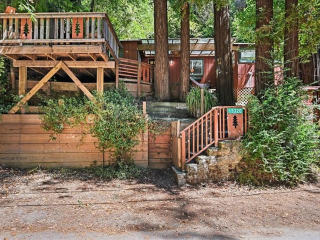 15320 Canyon 3 Rd, Rio Nido, CA 95471