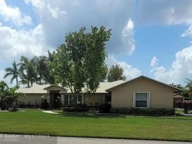 15320 SW 162nd St, Miami, FL 33187