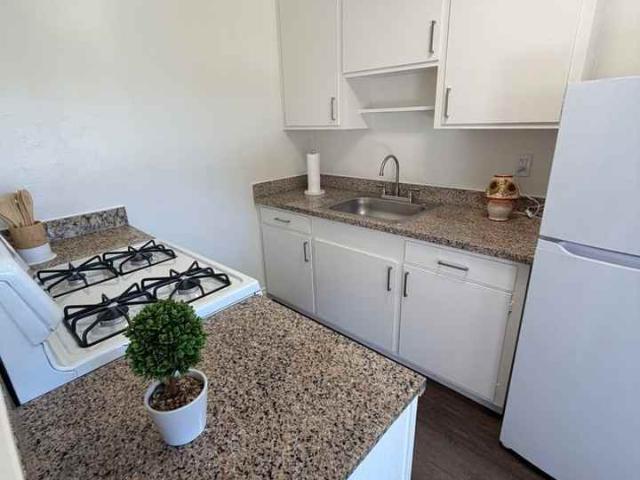 15325 Holiday Garden Apartments 1 Bedroom Apartment for Rent at HOLIDAY GARDEN APTS San Leandro, CA 94579 Washington Manor Bonaire