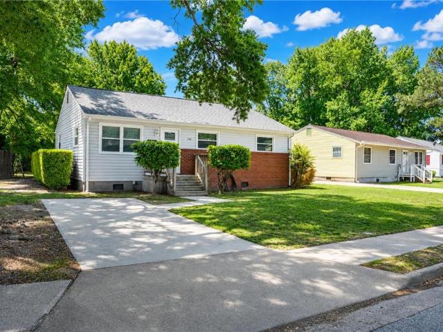1532 Adams CIR
