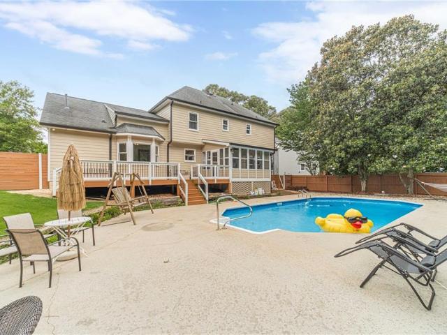 1532 Berkshire Farm Drive