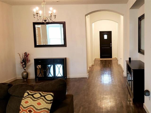 1532 Calcot Lane