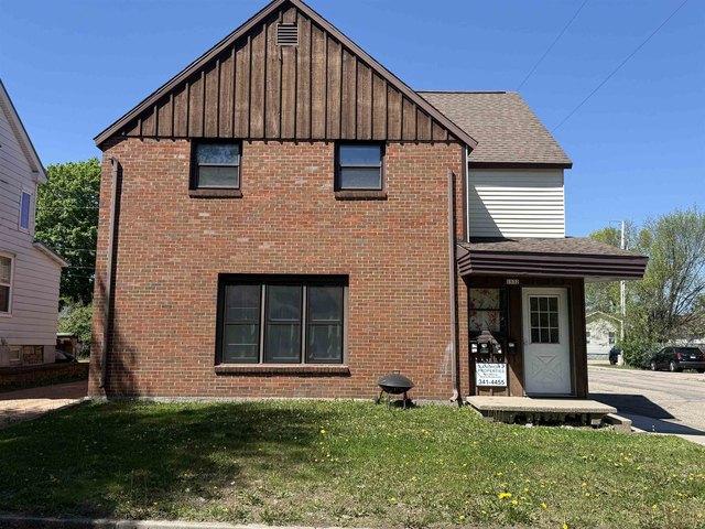 1532 College Ave, Stevens Point, WI 54481