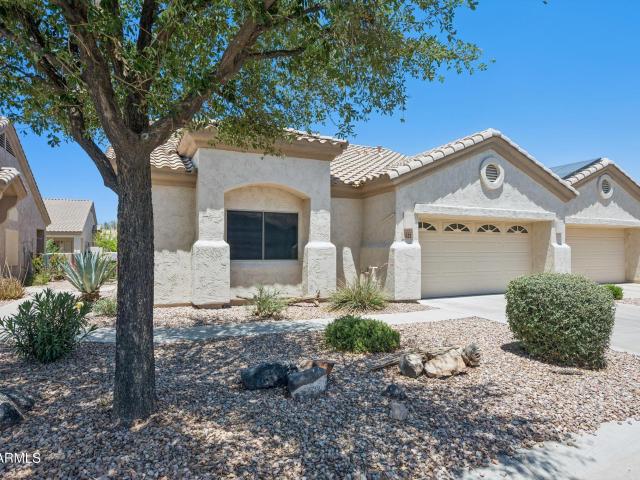1532 E MANOR Drive