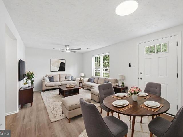 1532 Pin Oak Drive