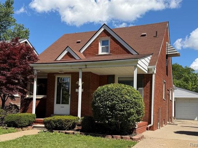 1532 Superior Blvd, Wyandotte, MI 48192
