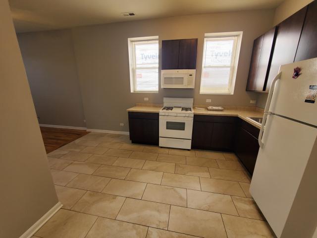 1532 W 18th Place # 2R