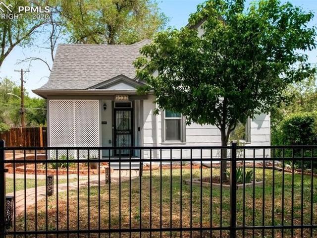 1532 W Pikes Peak Ave, Colorado Springs, CO 80904