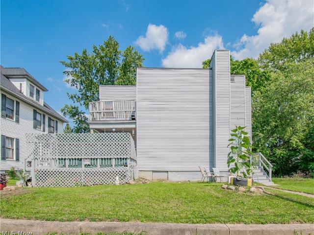 1532 Woodland Avenue NW