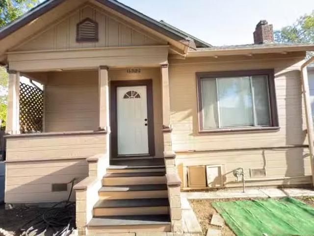1532 Woolsey St #A, Berkeley, CA 94703