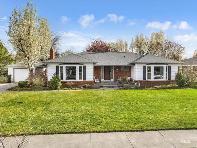 1532 11th Ave E, Twin Falls, ID 83301
