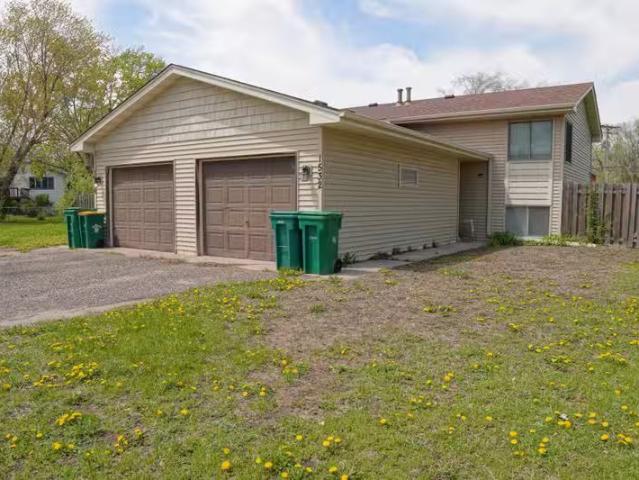 1532 76th Court North, Brooklyn Park, MN 55444