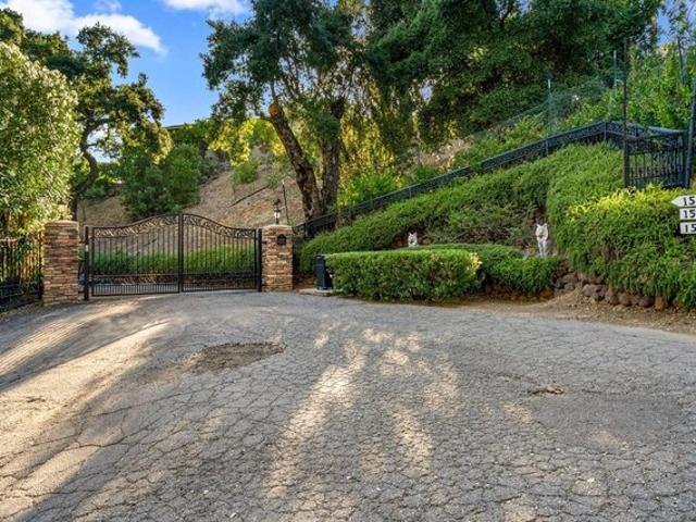 15333 Kennedy Rd, Los Gatos, CA 95032