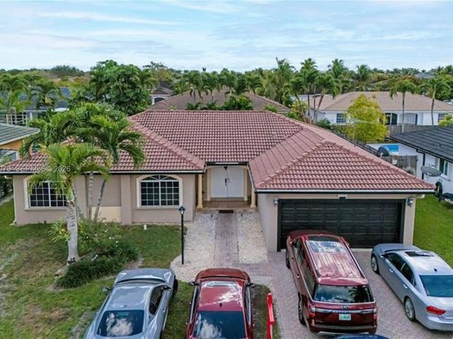 15330 SW 170th Ter, Miami, FL 33187