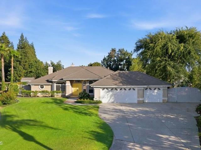 15331 Mabel Ct, Bakersfield, CA 93314