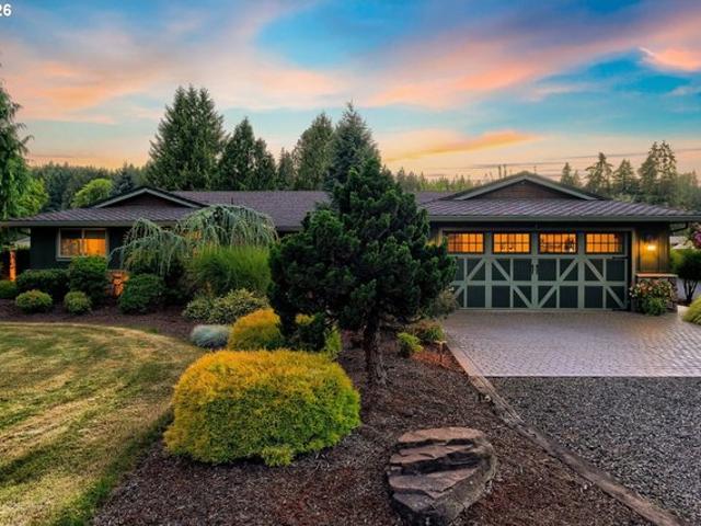 15337 S Hattan Rd, Oregon City, OR 97045