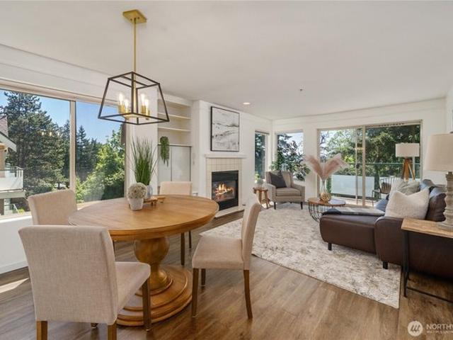 15335 Sunwood Blvd Apt C301, Tukwila, WA 98188