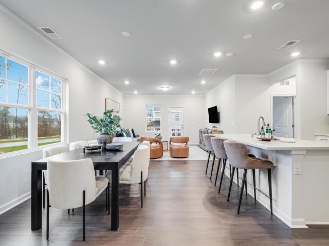 1533 Maple Br Circle