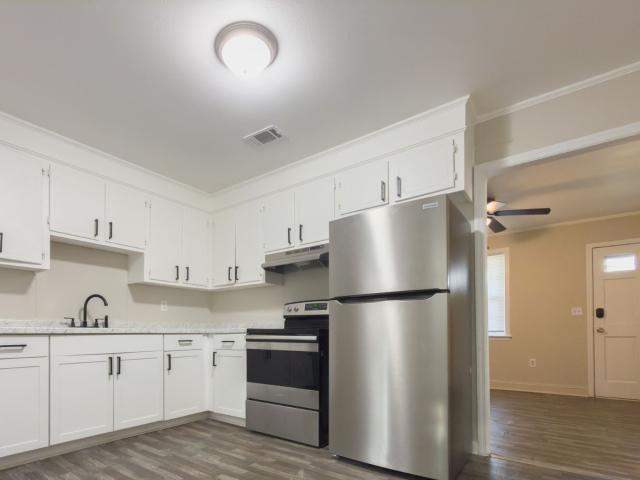 1533 N Avalon Triplex